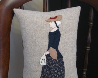 Wool applique pillow | Etsy