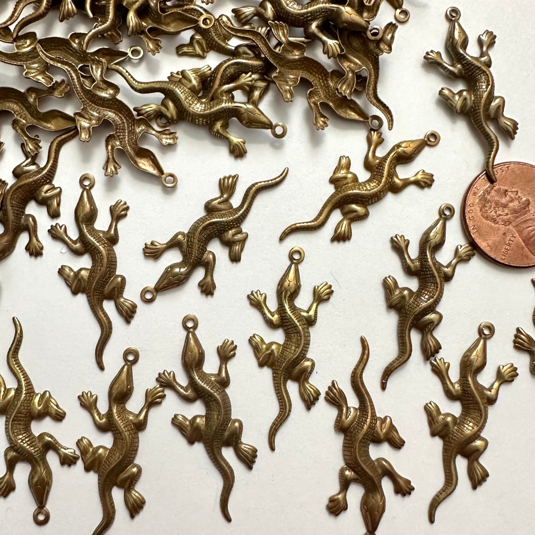Vintage Lizard Charm Stampings / Brass 34.5x14.5 Salamander Playful ...