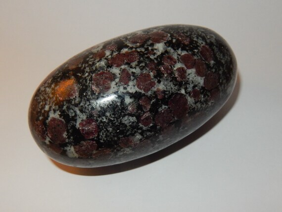 Large Ruby Spinel in Granite Shiva | Etsy