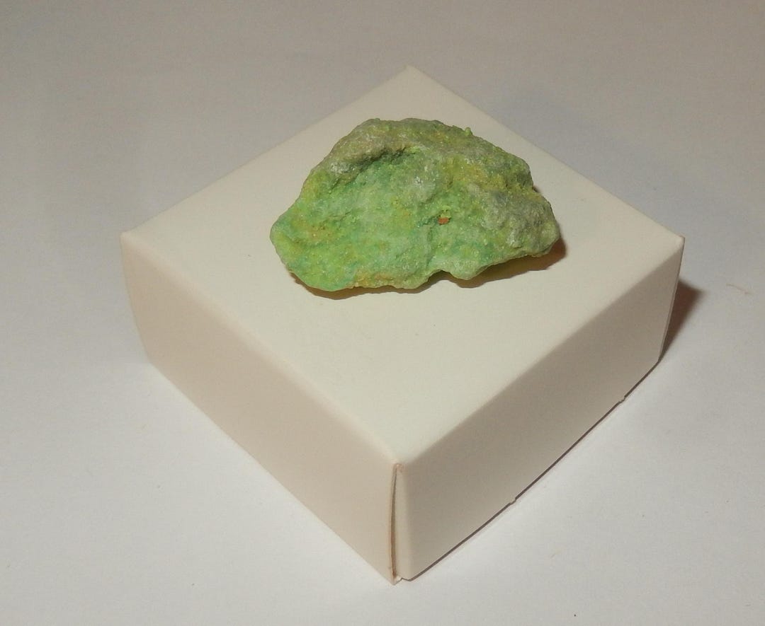 Gaspeite Rough - Etsy