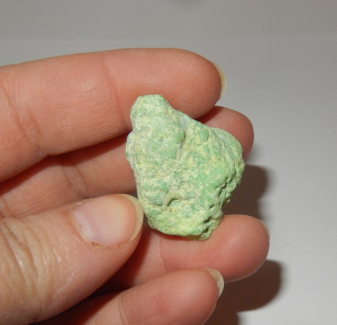 Gaspeite- Rough - Etsy