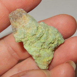 Gaspeite- Rough - Etsy
