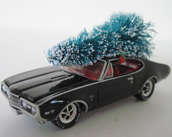 1968 OLDSMOBILE CUTLASS RAM Rod W31, Black With Red Interior Christmas ...