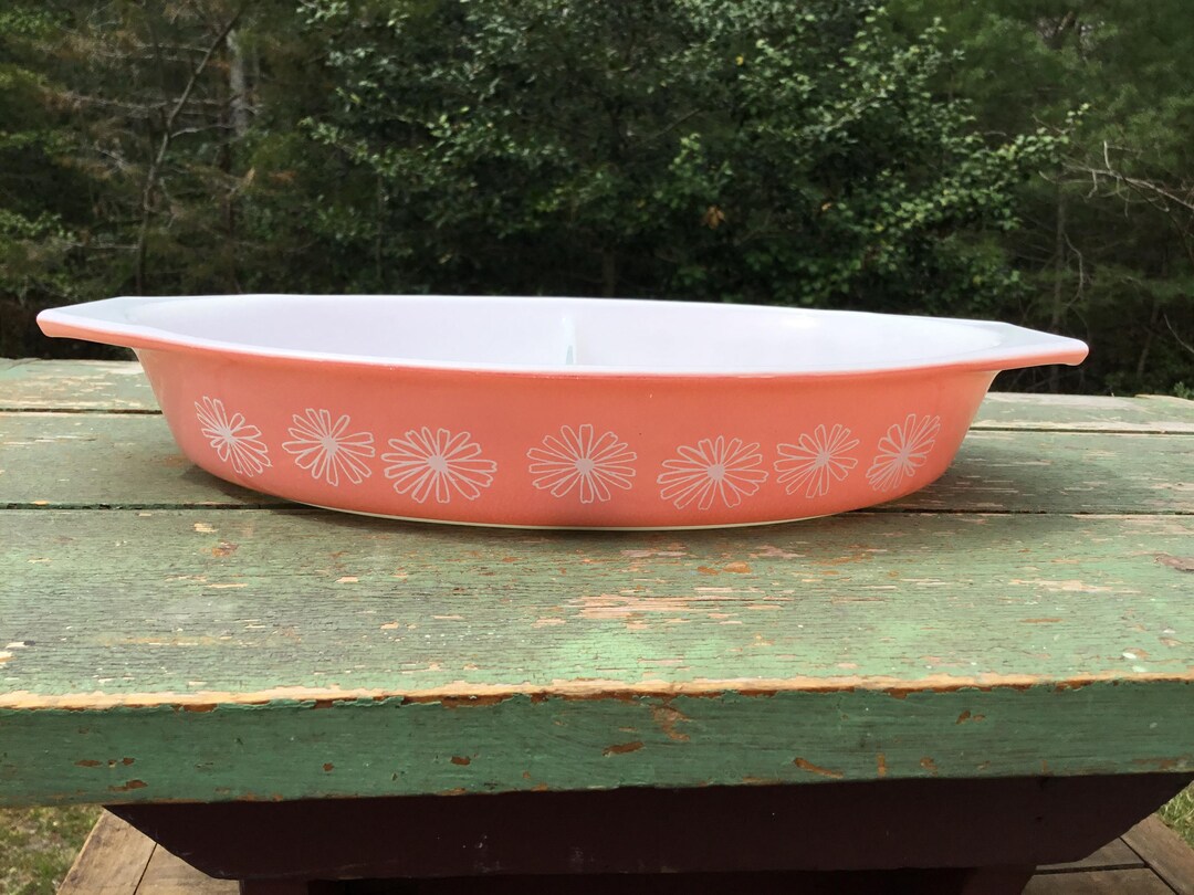 Vintage Pyrex Pink Daisy Divided Dish - Etsy