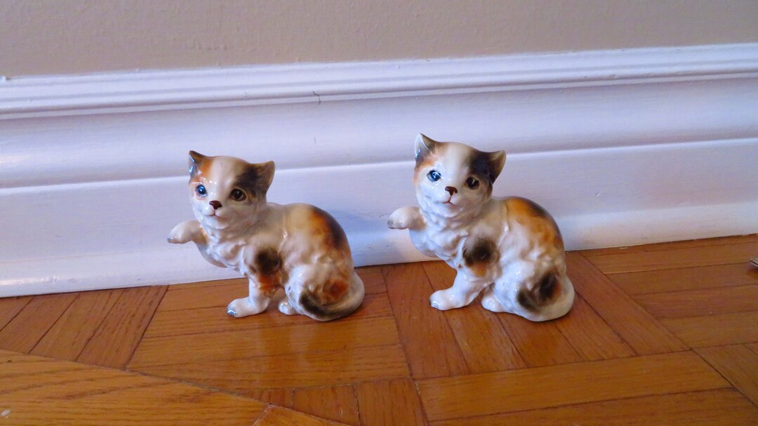 Vintage Calico Cat Figurines: Hand-painted Ceramic Statue Set - Etsy