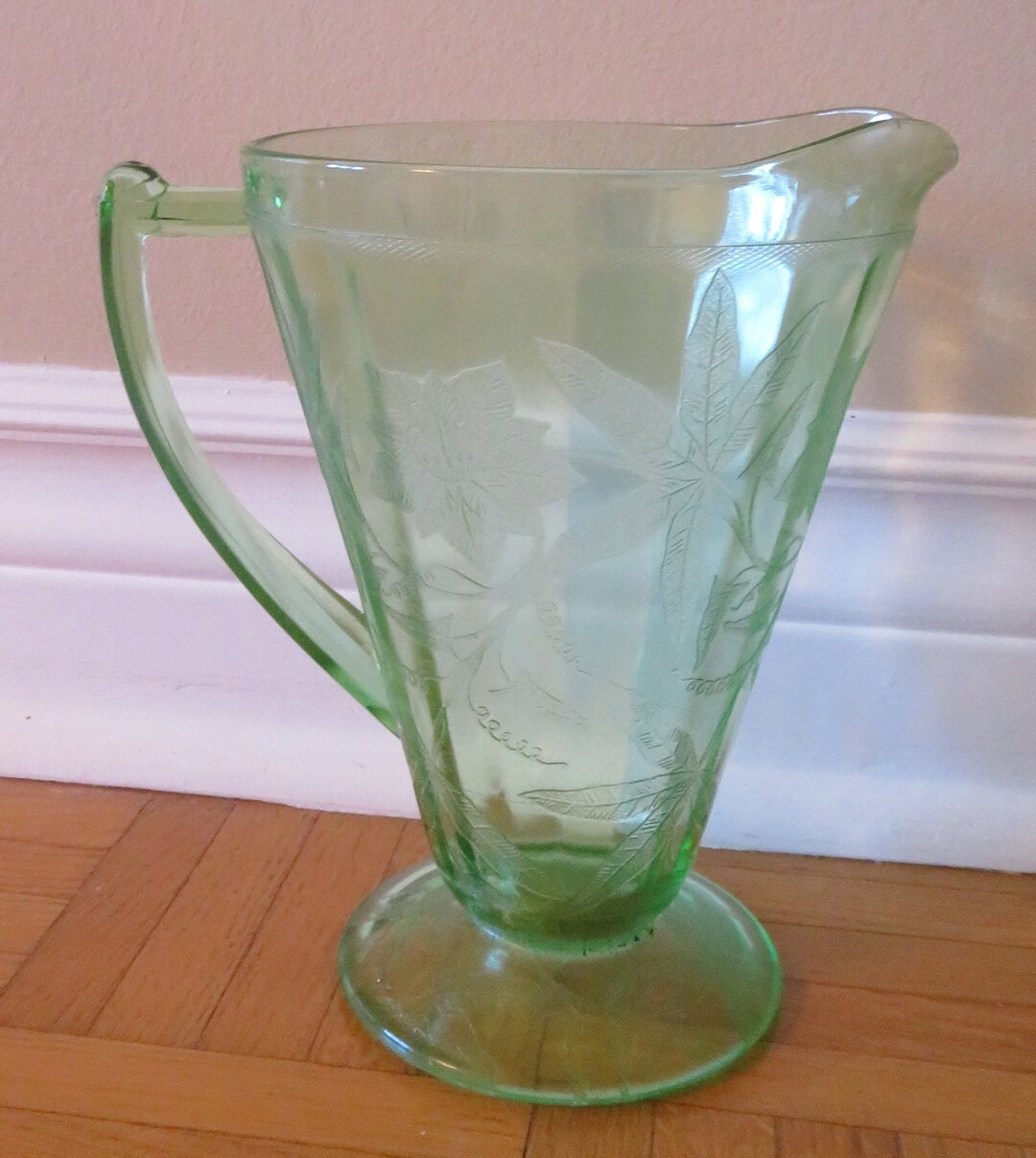 Vintage Green Uranium / Vaseline Depression Glass Poinsettia Pattern ...