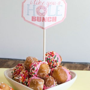 Valentine PRINTABLE Tag 'I Like You A HOLE Bunch' by Love the Day - Etsy