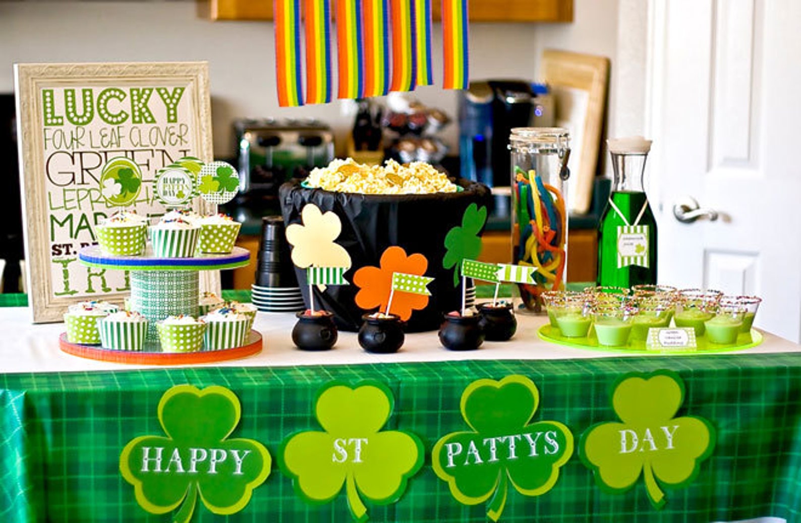 St. Patrick's Day PRINTABLE Party by Love the Day | Etsy