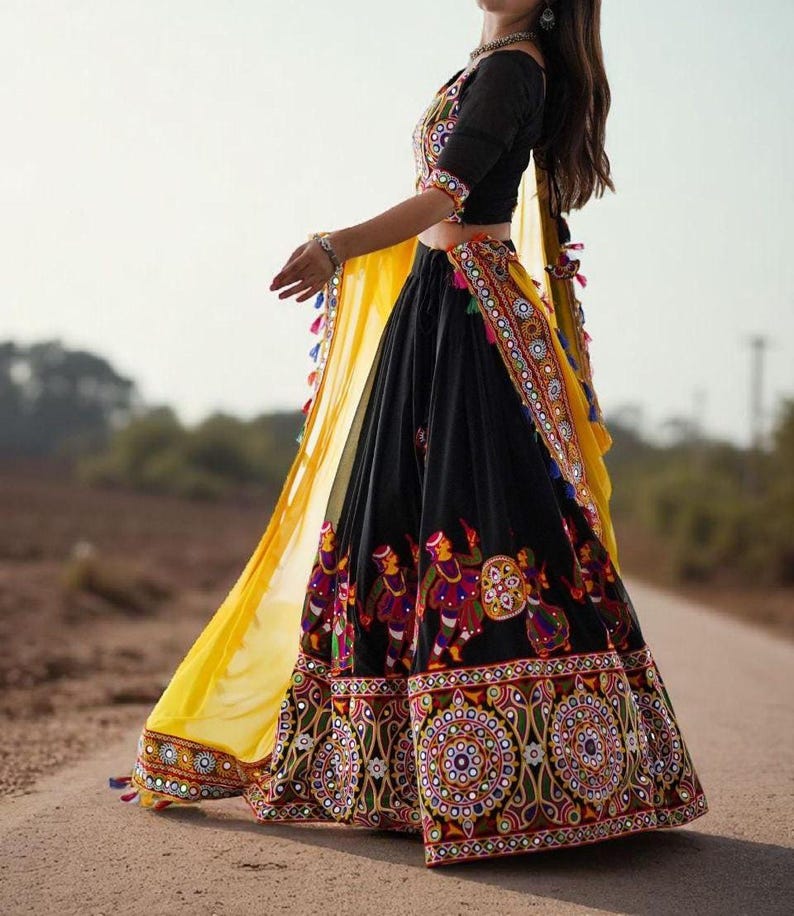 Gujarati Garba Chaniya Choli: Mirror Work Embroidered Lehenga With ...
