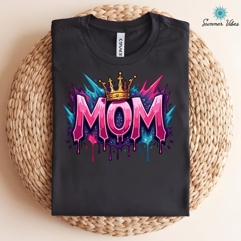 MOM Crown Graffiti PNG | Bold Drip Art Clipart for T-shirts & Gifts ...