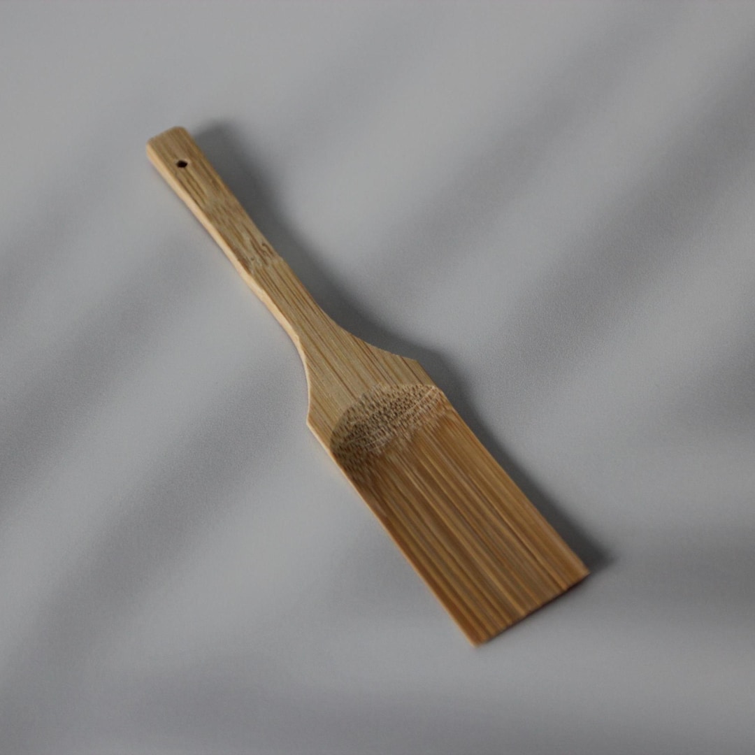 Japanese Bamboo Scraper | Benri-haketsu Fine Tooth Grater Tool | Made ...
