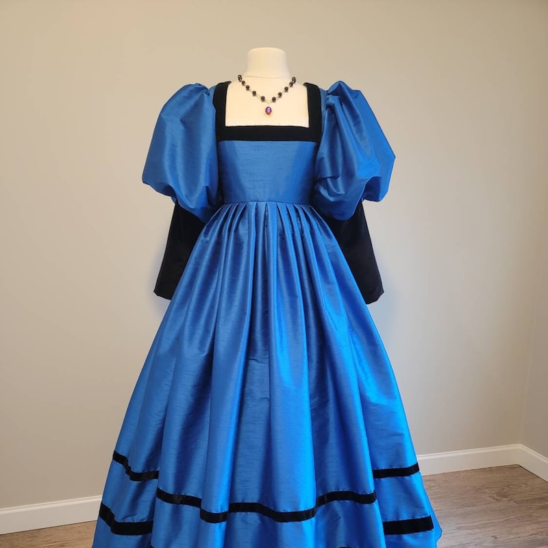 Renaissance Dress - Etsy