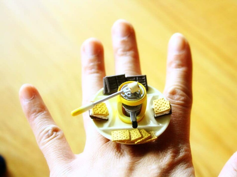 Marshmallow Chocolate Cracker DIY S'mores Ring. - Etsy