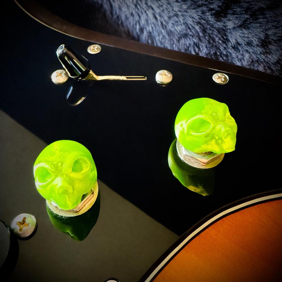 Alien Head Guitar Knobs – Bright Green – Set of 2 - Etsy