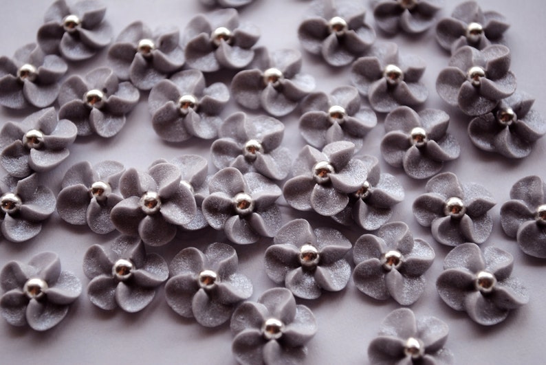 Royal Icing Flowers in Silver With a Silver Dragee Center 50 - Etsy