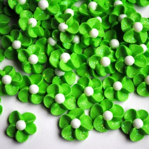 Spring Green Sparkling Royal Icing Flowers With White Sugar Pearl ...