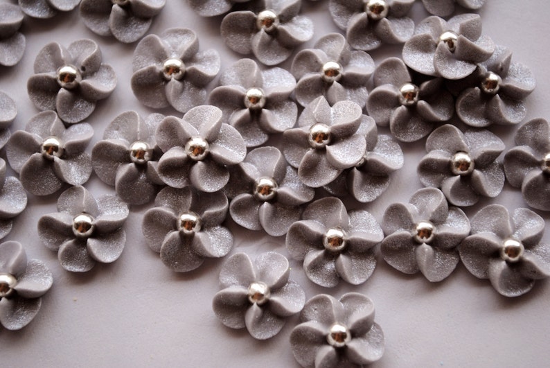 Royal Icing Flowers in Silver With a Silver Dragee Center 50 - Etsy