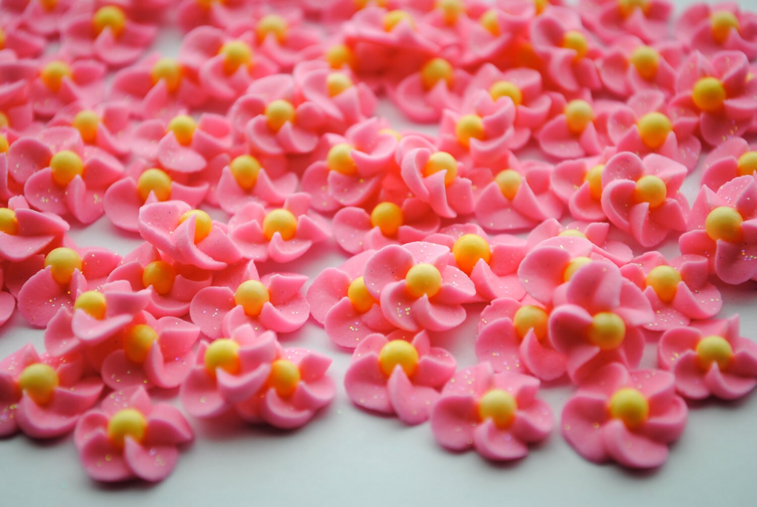 50 Handmade Pink Sparkling Royal Icing Flowers With Yellow - Etsy