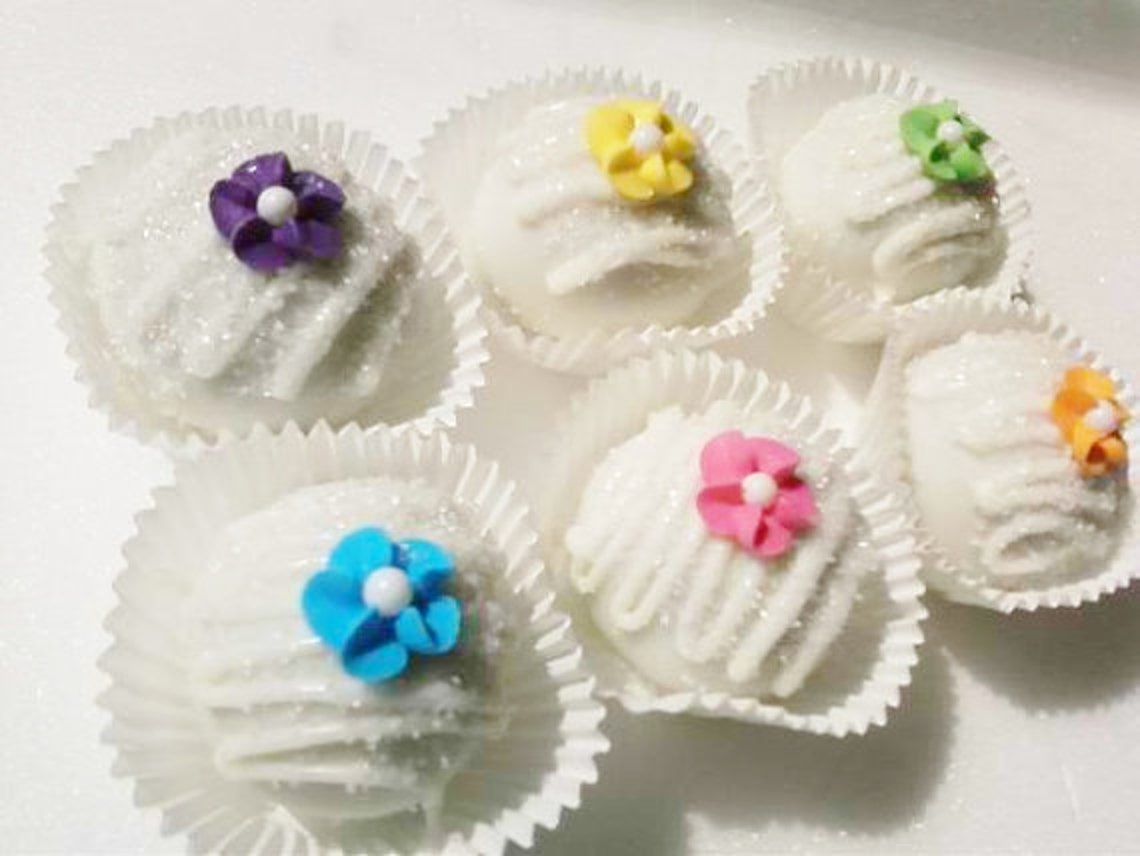 Royal Icing Flowers in Sparkling Bold Pink W/ White Matte - Etsy