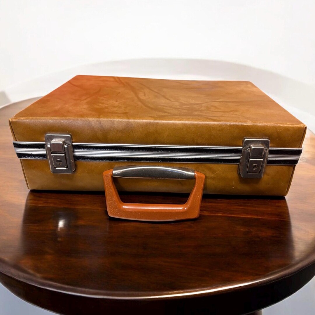 Vintage Brown Cassette Tape Carrying Case | Holds 30 Tapes | Retro ...