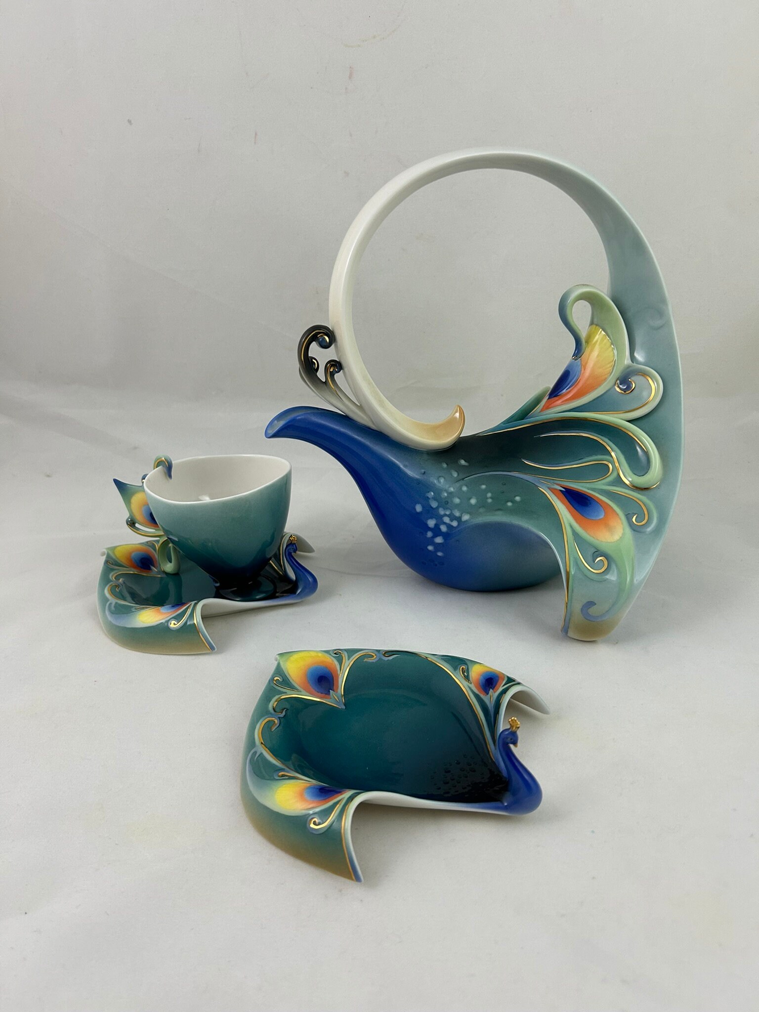 Franz Collection - Kathy Ireland Home - Peacock Splendor Porcelain Tea ...