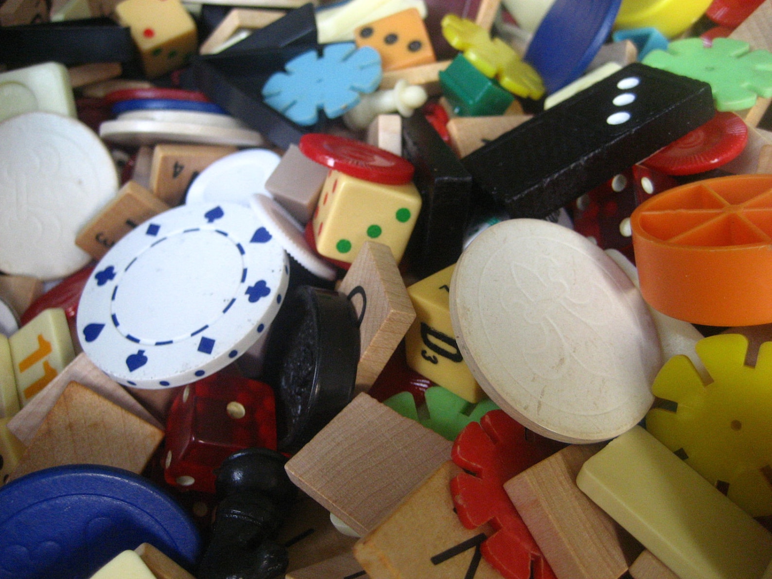 Game Piece Lot 30 Pieces Vintage Game Pieces for Assemblage, Altered ...