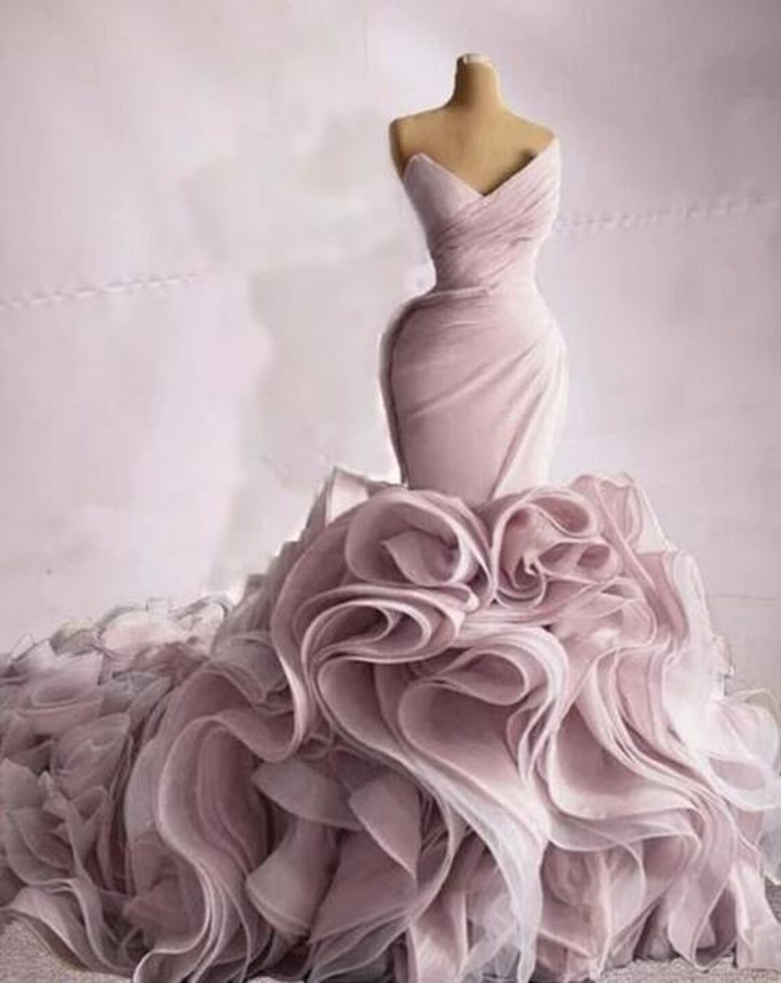 Spiral Wedding Dress | Flounce Wedding Dress | Princess Ball Wedding ...