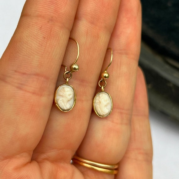 antique 9ct gold and angel skin coral pale pink carve… - Gem