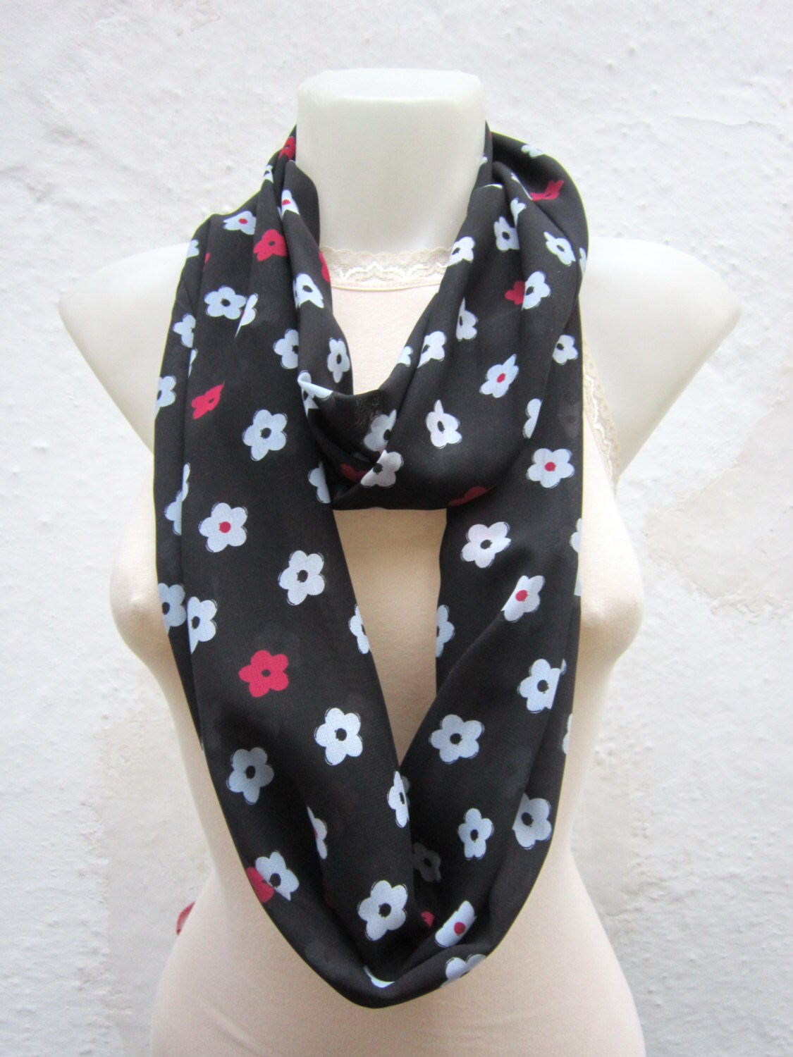 Circle Scarf Black Red Floral Infinity Scarf Loop Scarf - Etsy