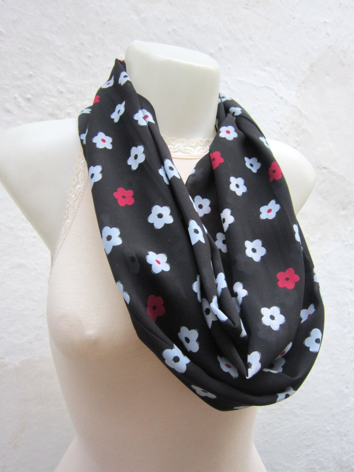 Circle Scarf Black Red Floral Infinity Scarf Loop Scarf - Etsy