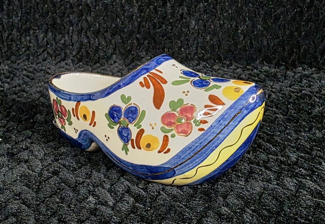 Vintage Delft-style Hand-painted Ceramic Clog — Made in Holland — 1970s ...