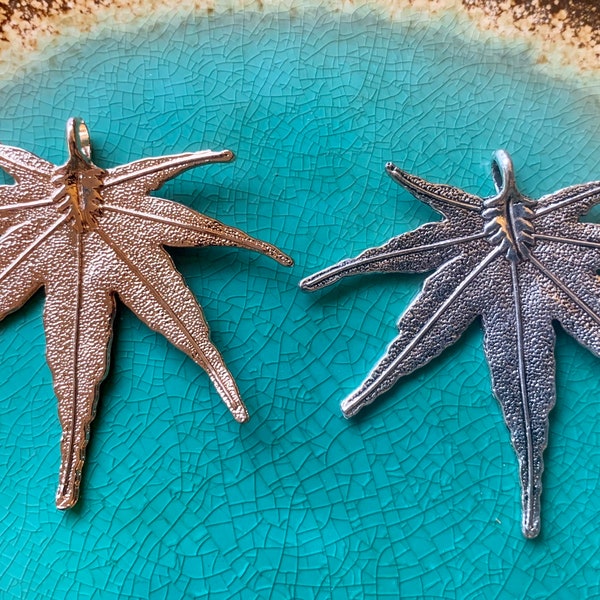 Gold Weed Pendant - Etsy