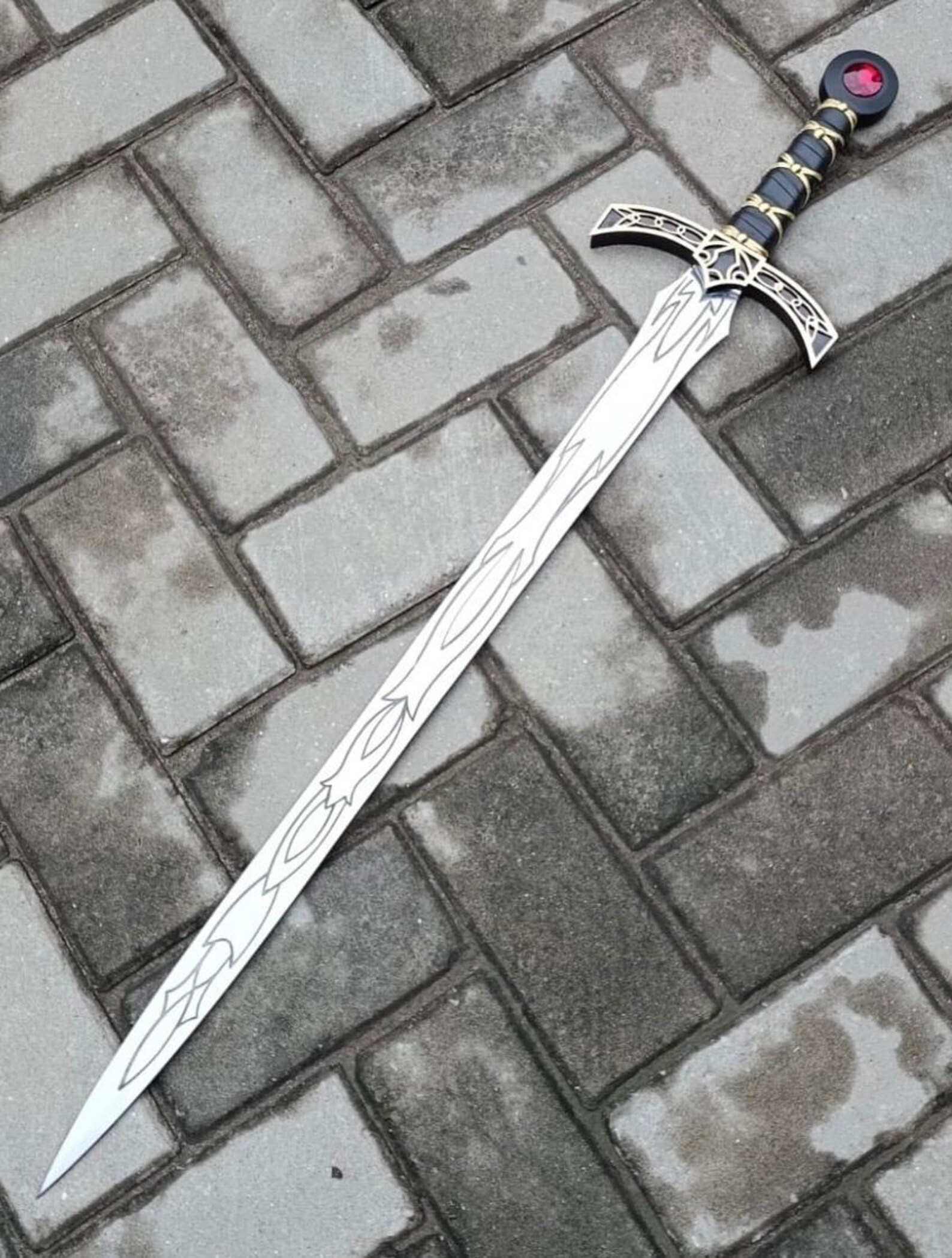 Hand Forged Goldryn Sword Replica - Throne of Glass Inspired Sword Prop ...