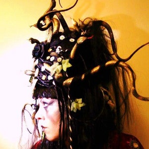 Medusa Wig - Custom Made With Snakes + Flowers + Jewels - Etsy