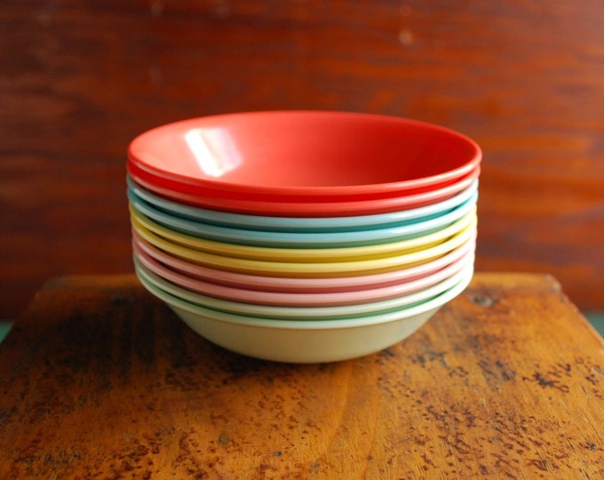 Mallo Ware Fruit Dishes, 5 Colors, Set of 10 - Etsy