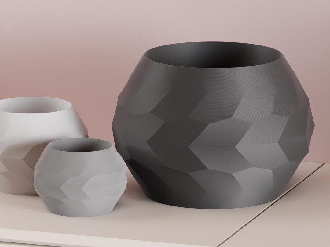 Original Nordic Style Planter Pot Faceted Stone-look, Stylish Geometric ...