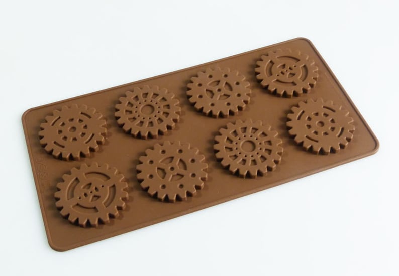 STEAMPUNK GEARS Cogs Wheels Silicone Chocolate / Candy Bakeware Mould ...