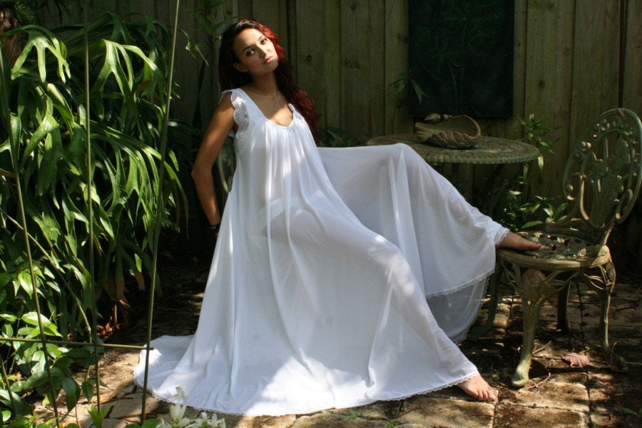 Bridal Nightgown Wedding Lingerie Full Swing White Nylon Sleepwear ...