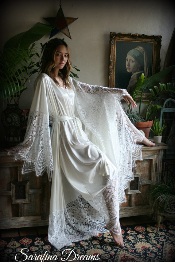 Bridal sleepwear store