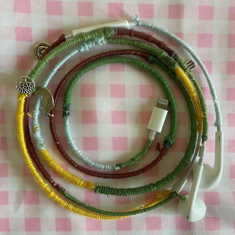 Custom Handmade Wrapped Apple Headphones. 3.5mm, Lighting, USB-C - Etsy