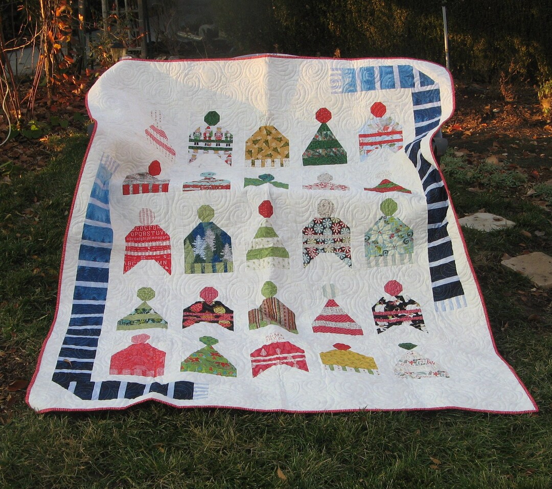 Christmas Hats and Scarves Quilt - Etsy