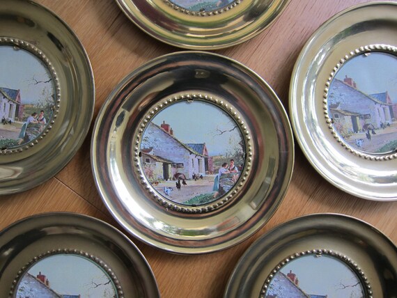 One-piece Vintage Round Brass Picture Frame Plates lovely | Etsy