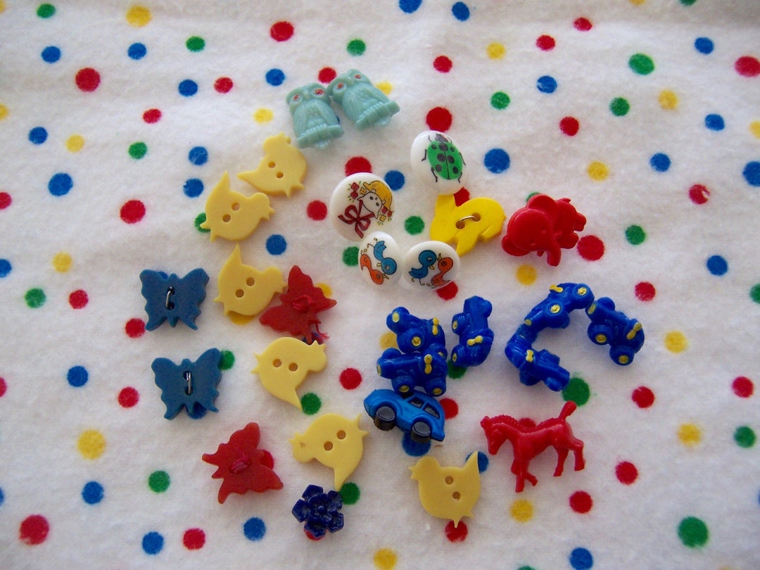Button Assortment / Juvenile Plastic Buttons - Etsy