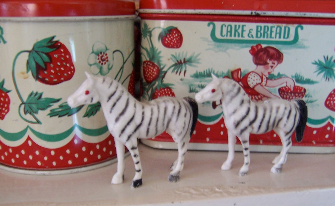 Zebra / Plastic Toy Zebra Figurines - Etsy
