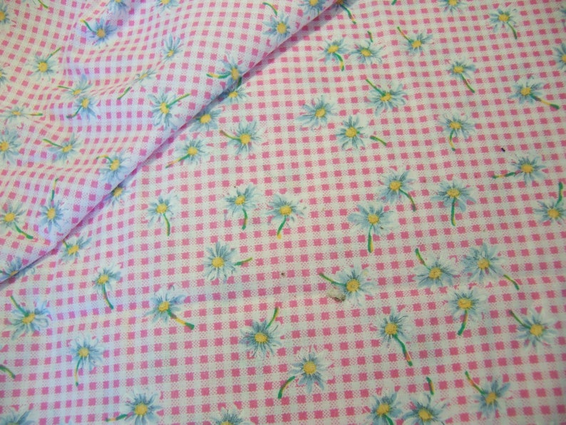 Fabric / daisies and pink checkered fabric | Etsy