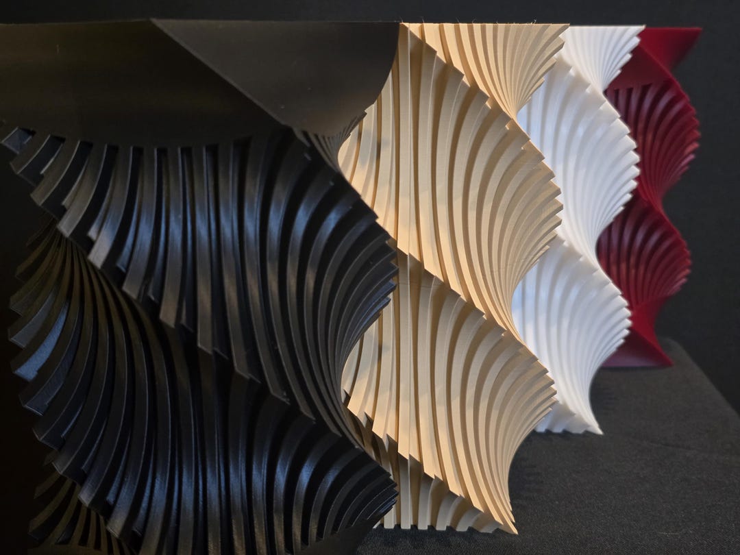 Helix Vases – Elegant 3D Printed Home Decor - Etsy