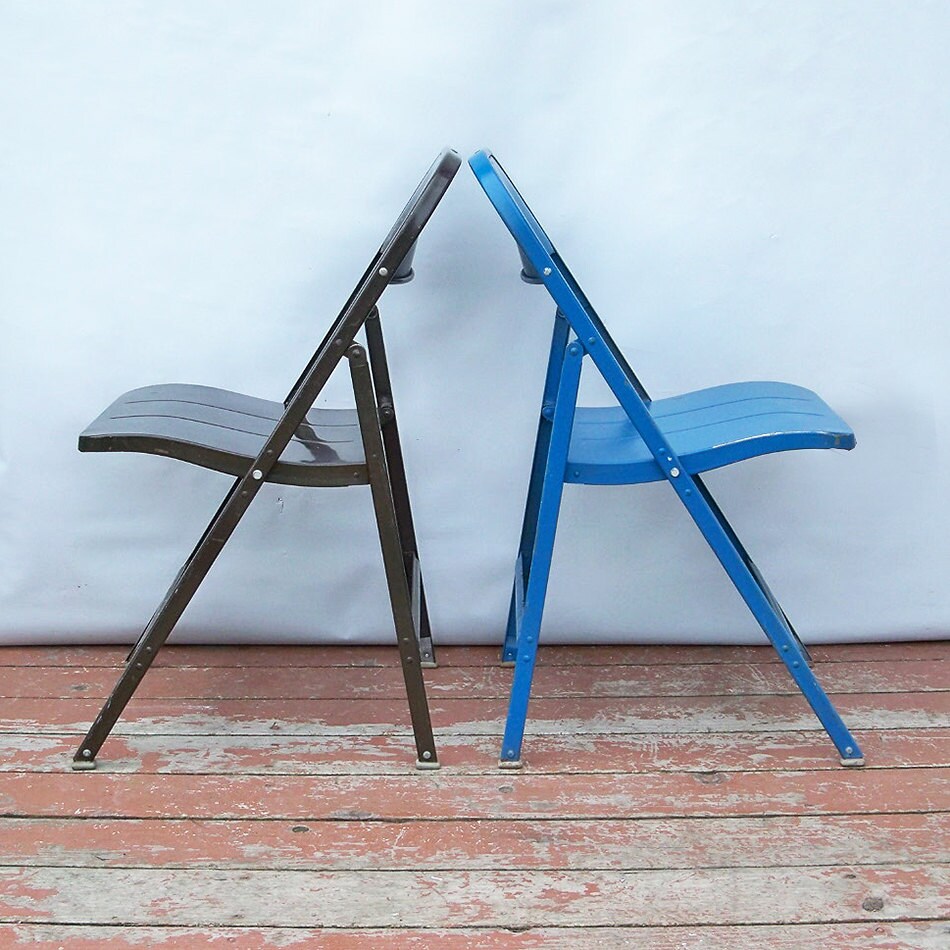 A Pair of Mid Century Lyon Metal Folding Chairs Extra | Etsy