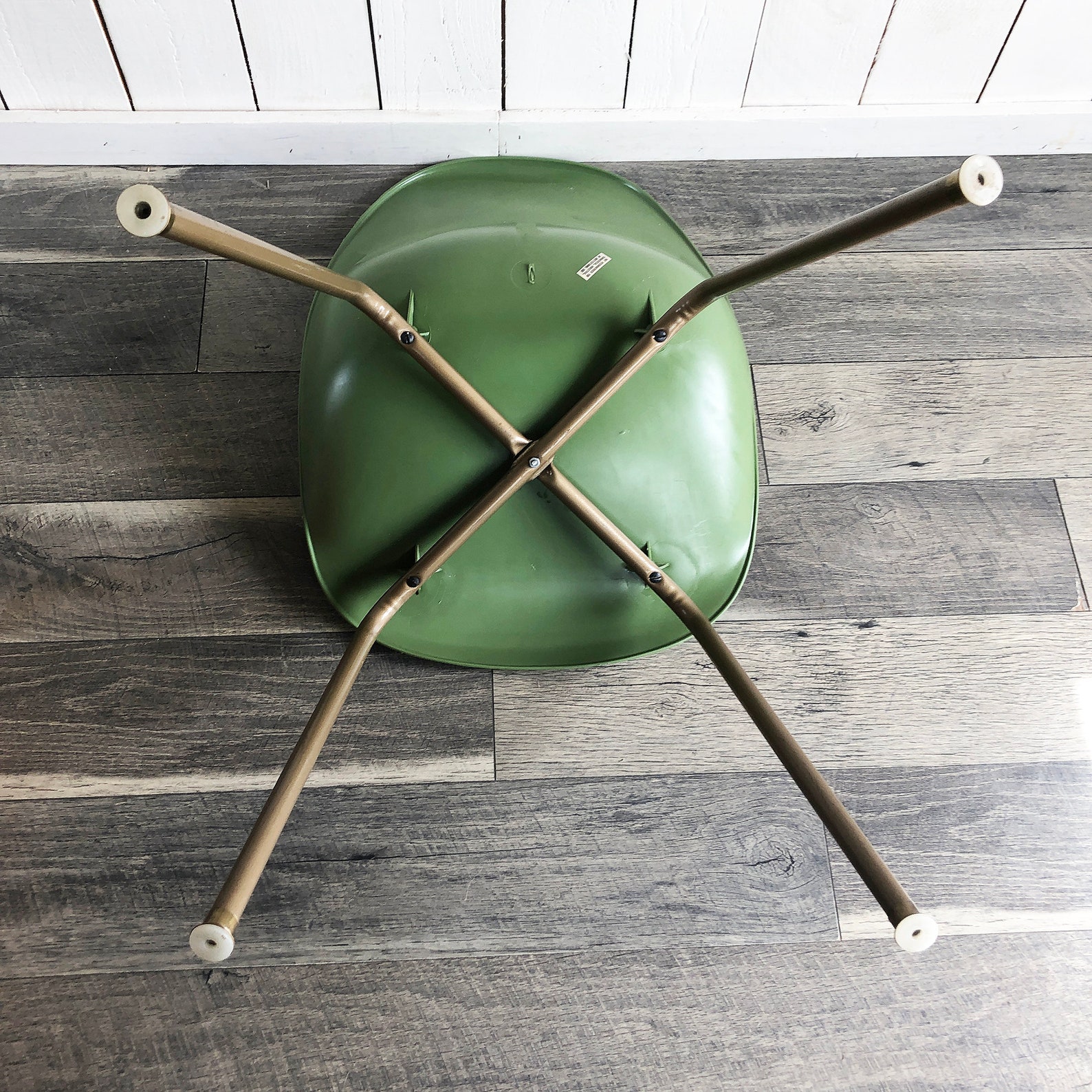 Mid-century Modern Shamrock Plastics Co. Avocado Green Tulip - Etsy