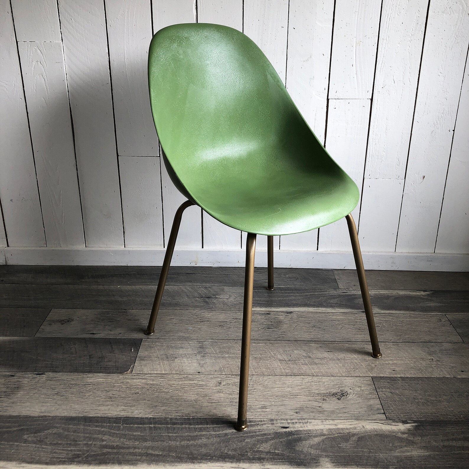 Mid-century Modern Shamrock Plastics Co. Avocado Green Tulip - Etsy