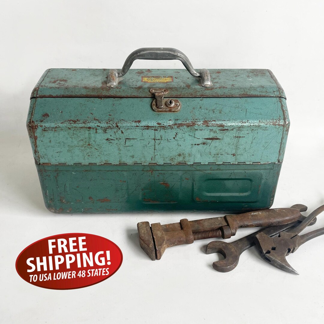 Large Midcentury Grip-loc Metal Tackle Box With Cantilever Trays ...